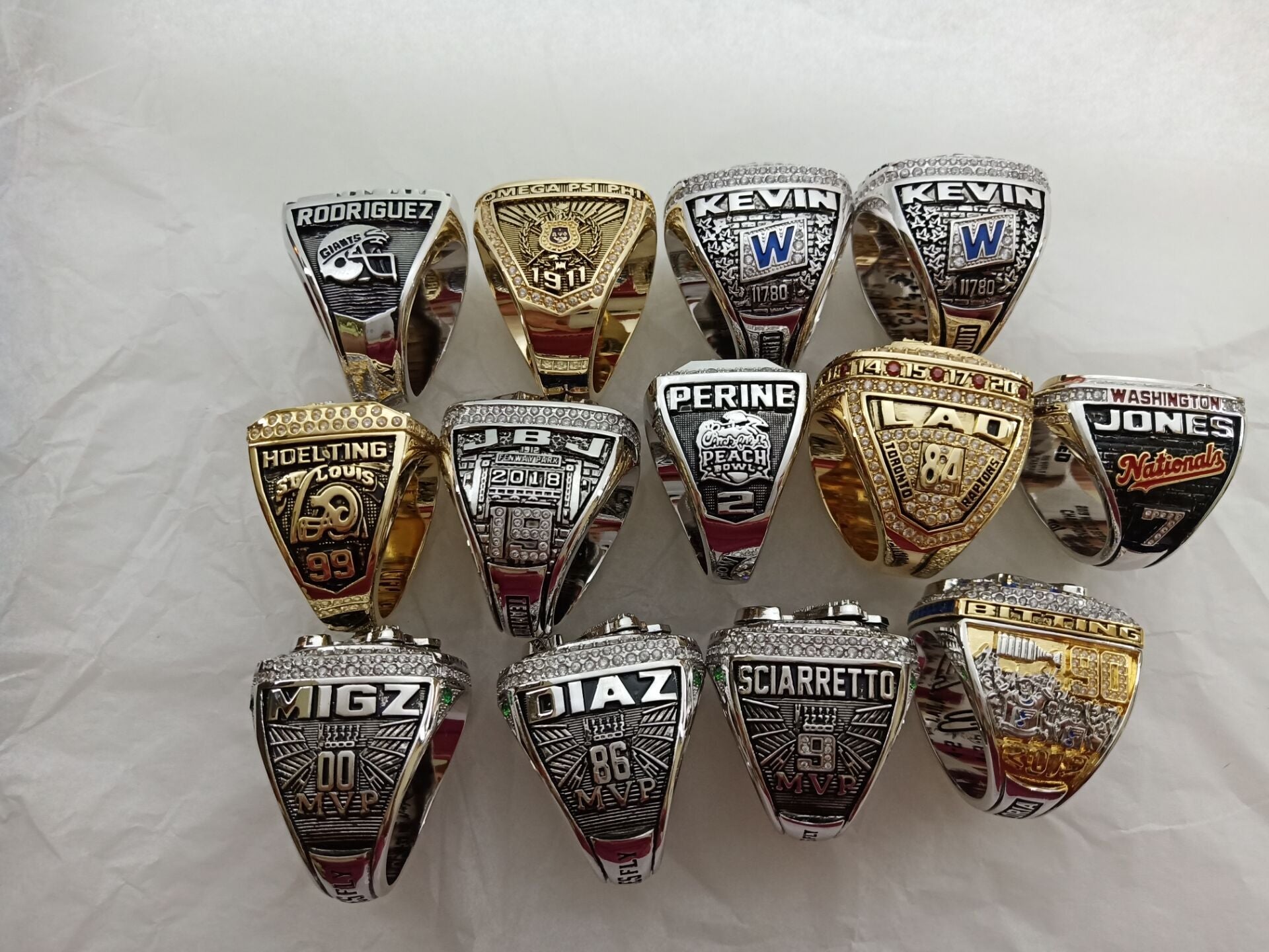 Premium Series Silver Upgrading Fee – Foxfanschampionring